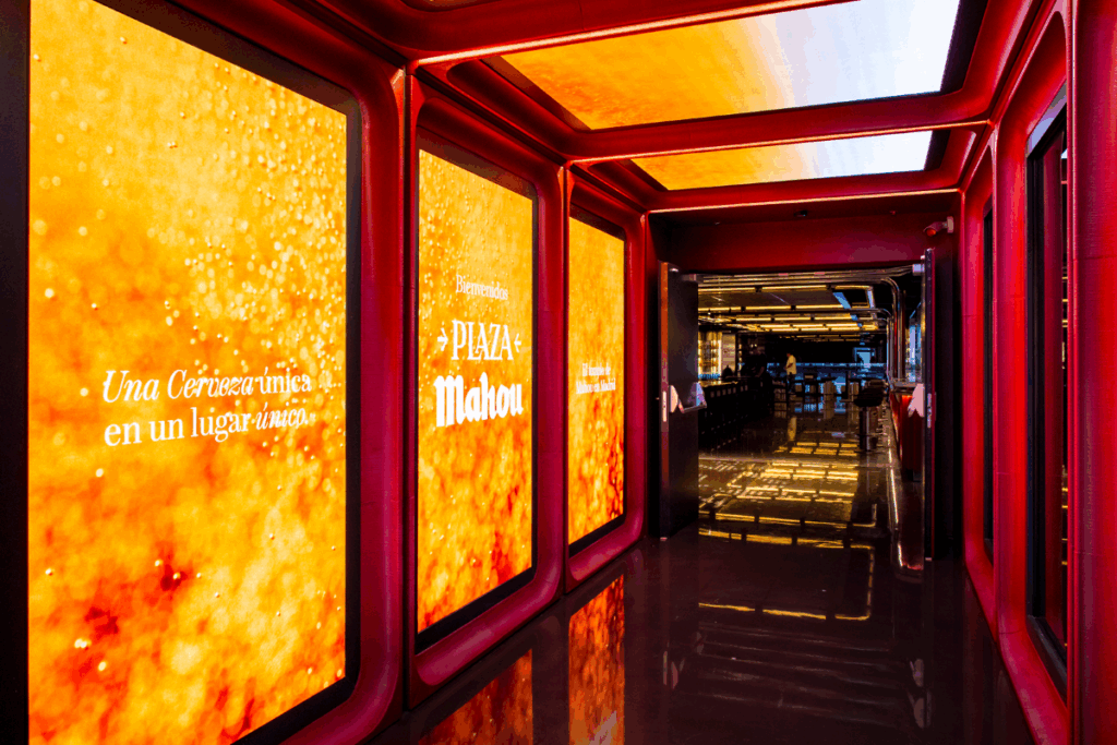 Econocom crea una experiencia inmersiva con la tecnología de LG en Plaza Mahou en el estadio ...